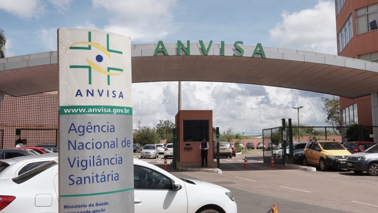Anvisa determina recolhimento de dois antibióticos por desvio de ...
